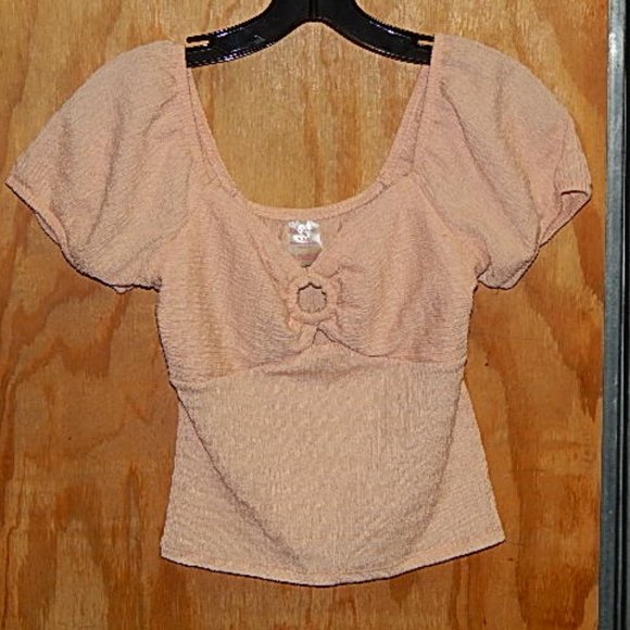 No Boundaries | Tops | 47 Pink Crop Top O Ring Short Sleeve Sm 35 ...